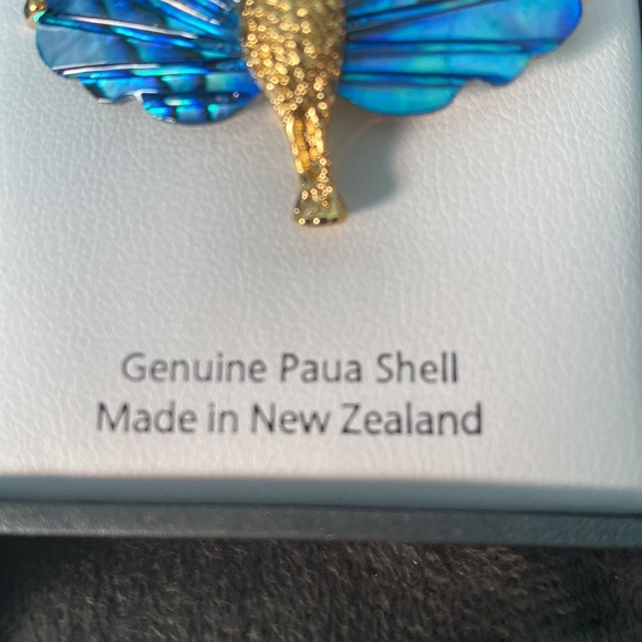 ARIKI | Jewelry | Nwt Ariki 22k Gold Plated Genuine Paua Shell Peacock ...
